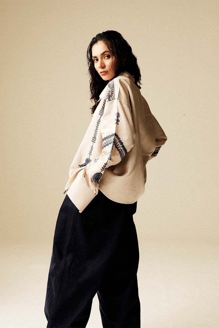 Buy Our Tops For Woman Online – AOMI