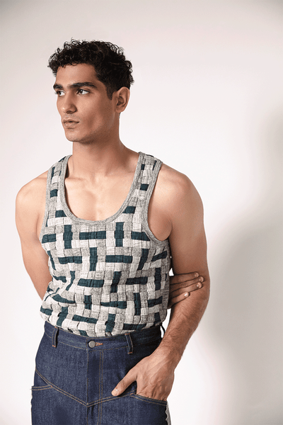 'PIXEL' VEST – AOMI